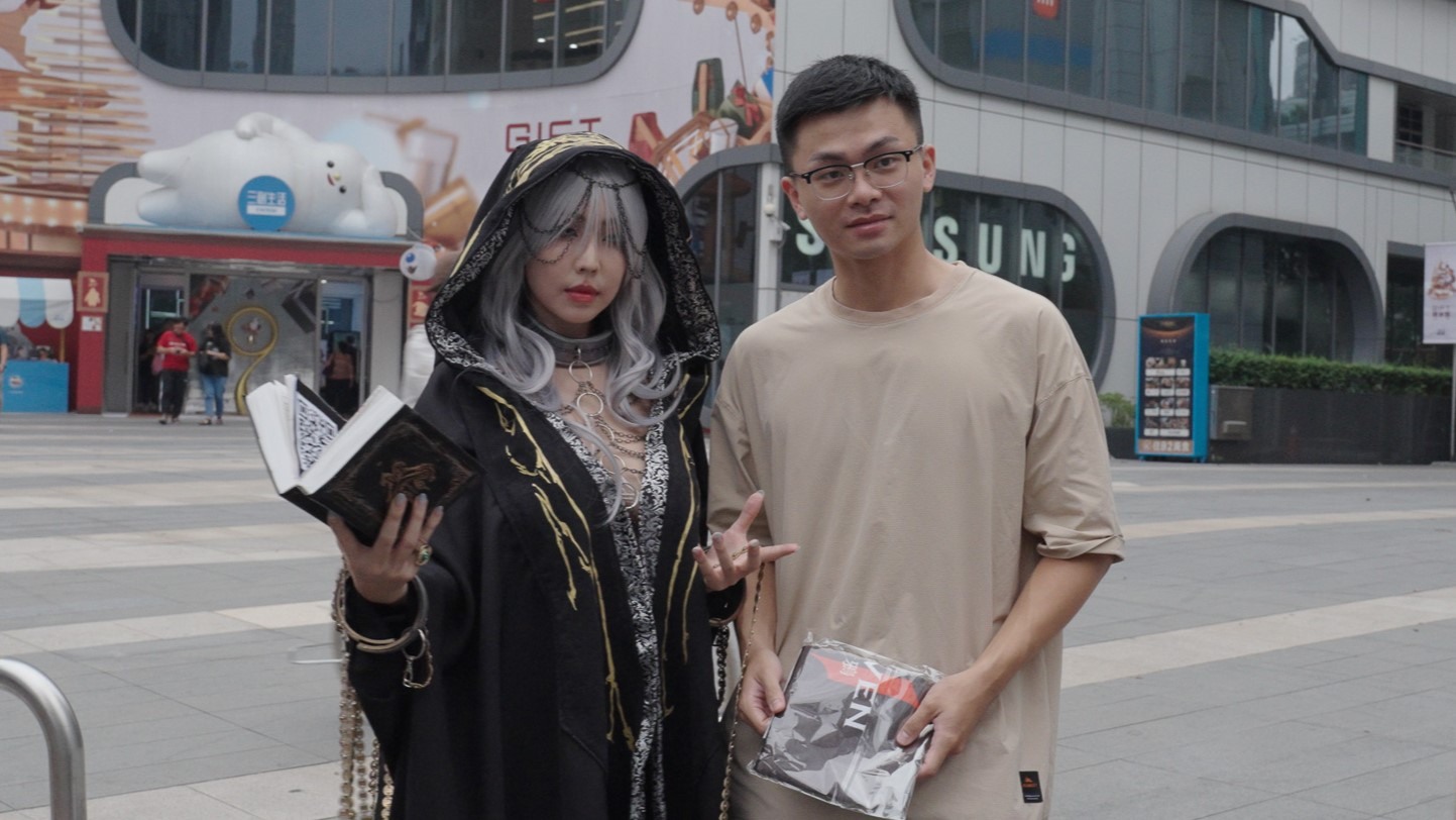 【情報】《RAVEN 2：渡鴉》上市在即 網紅「希希」化身遊戲角色「古列爾」現身街頭 @Raven2：渡鴉 哈啦板 - 巴哈姆特