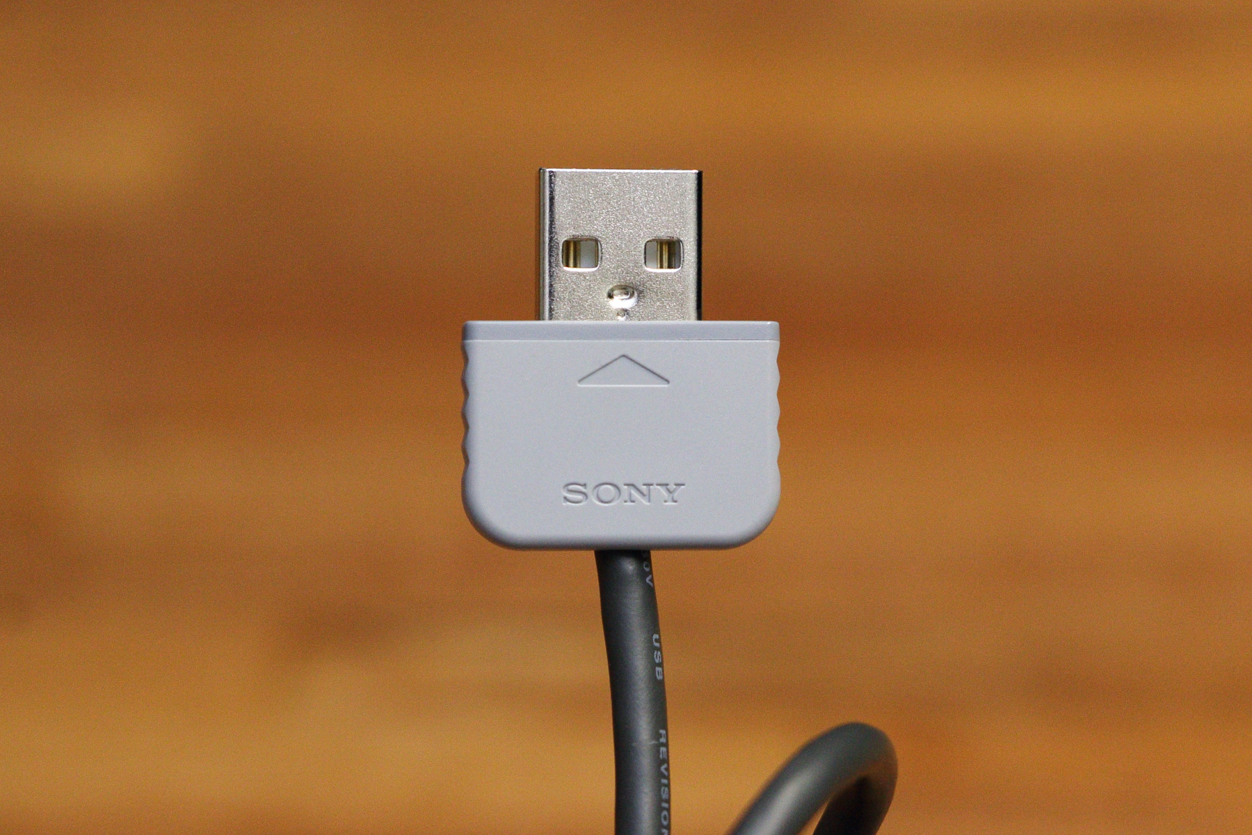 【開箱】迷你 PS 主機「PlayStation Classic」一手開箱 重溫次世代黎明期經典樂趣 - 巴哈姆特