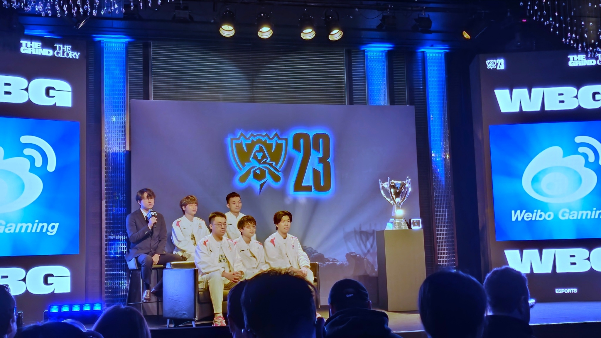 《英雄聯盟》2023 世界大賽總決賽週日開打 隊伍 WBG 擲硬幣獲勝首場選擇藍方《League of Legends》 - 巴哈姆特