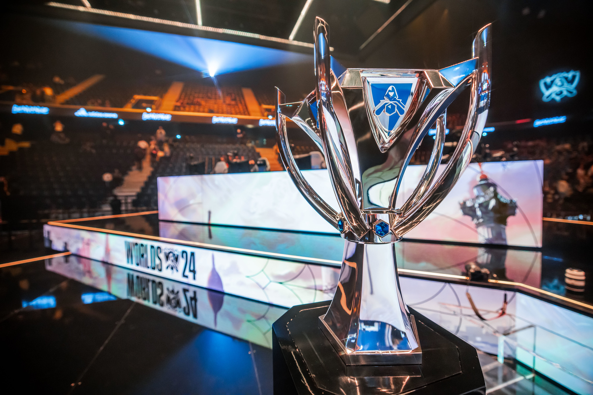 《英雄聯盟》2024 世界大賽四強賽第一天 BLG 大開殺戒直落三擊敗 WBG 晉級總決賽《League of Legends》 - 巴哈姆特