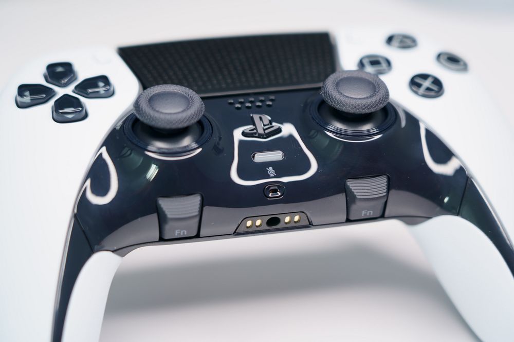 PS5 三款進階控制器「DualSense Edge」「Wolverine V2 Pro」「Victrix Pro」大對決！ - 巴哈姆特