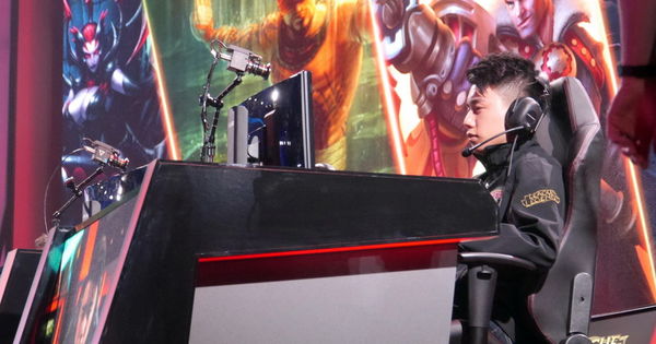 《英雄聯盟》選手 Toyz 宣布即將復出後首次開台 針對 HKE 聲明說明、解釋《League of Legends》 - 巴哈姆特