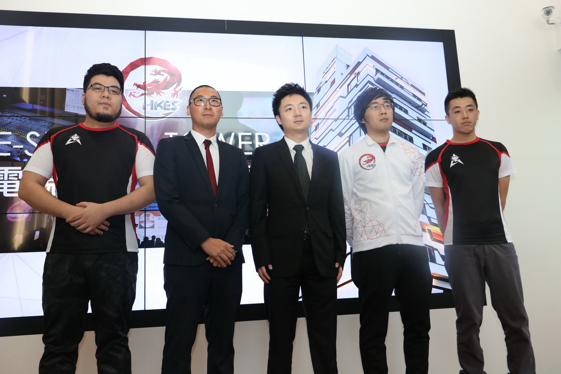 HKE 斥資 3 億打造台北電競大樓今日開幕 設有選手訓練室、直播攝影棚等 - 巴哈姆特