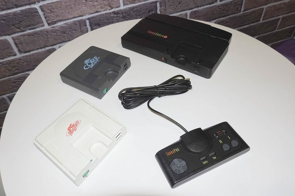 【E3 19】一窺經典懷舊主機「PC Engine mini」實機造型 將募集玩家意見決定收錄遊戲 - 巴哈姆特