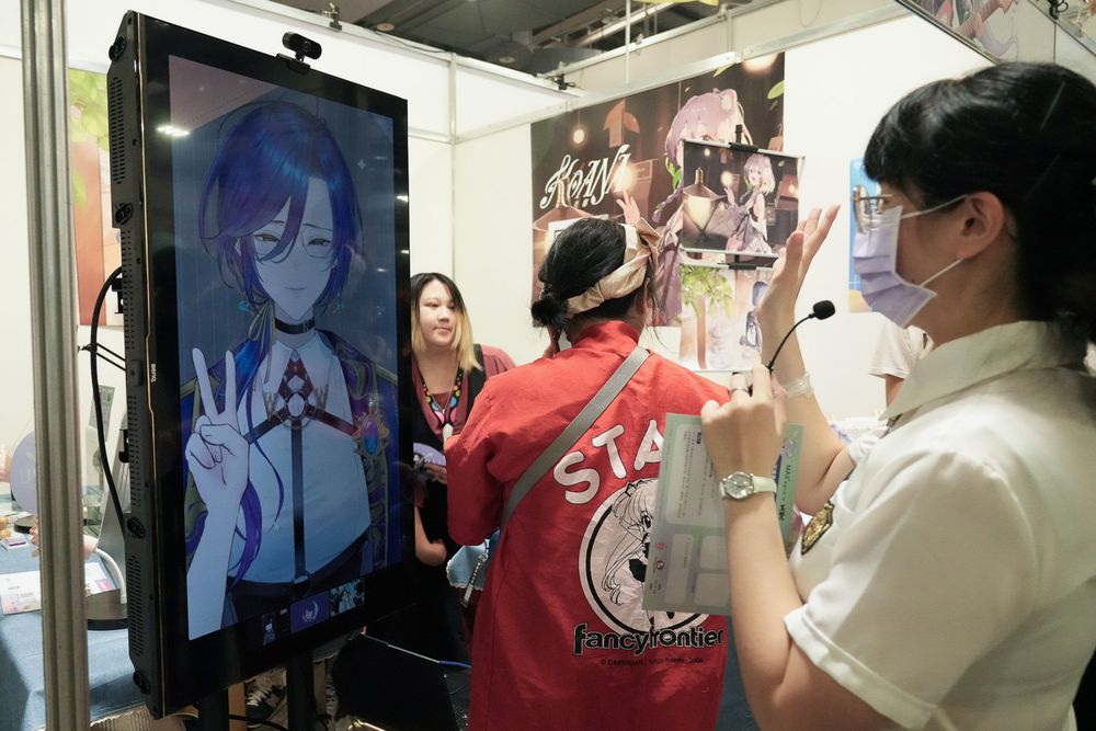 VOiX 旗下 VTuber 考娜&淺野薰於 FF43 登場 一日店長活動圓滿結束 - 巴哈姆特