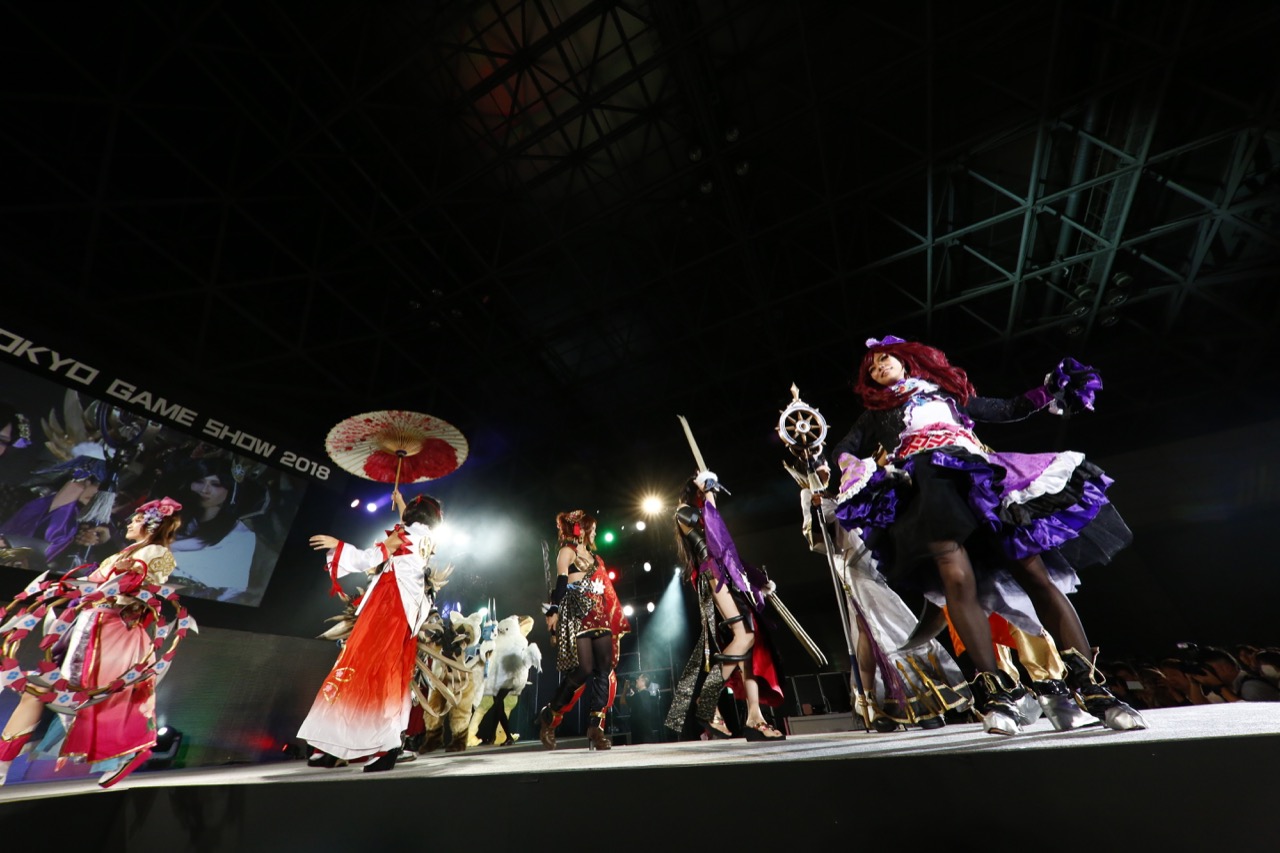 【TGS 18】Cosplay Collection Night 海內外表演者齊聚一堂的動感舞台秀 - 巴哈姆特