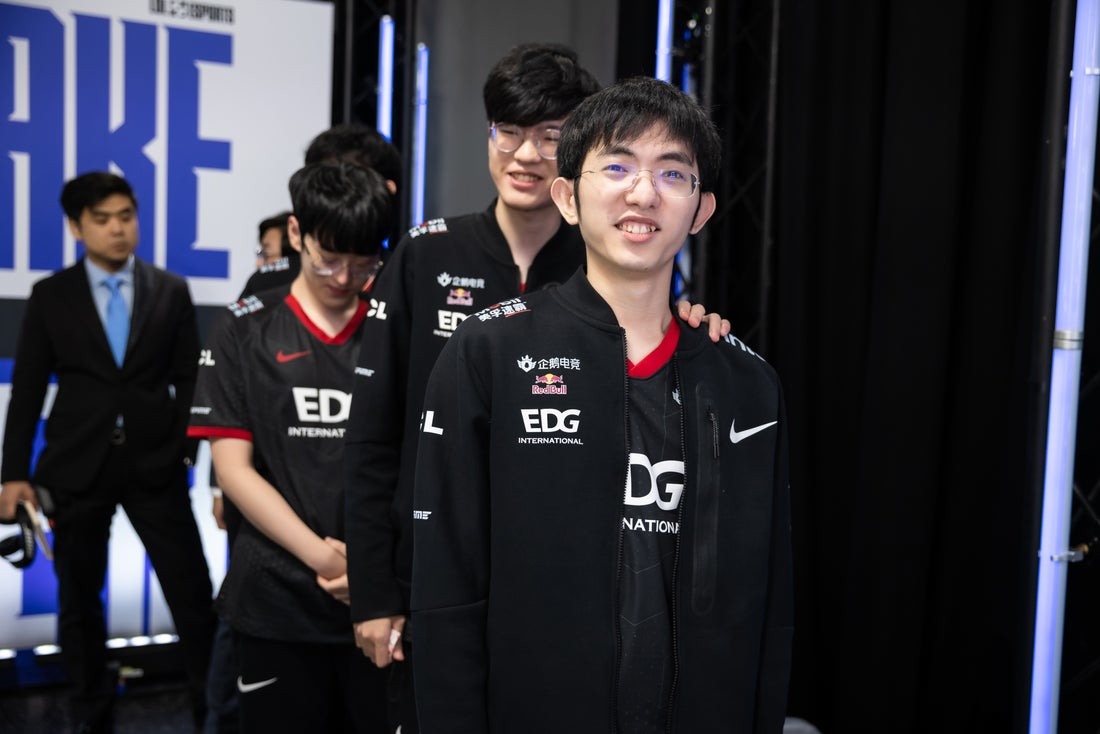 《英雄聯盟》世界大賽 EDG 晉級四強、RNG 止步八強 週日晚間將由 DK 對上 MAD《League of Legends》 - 巴哈姆特