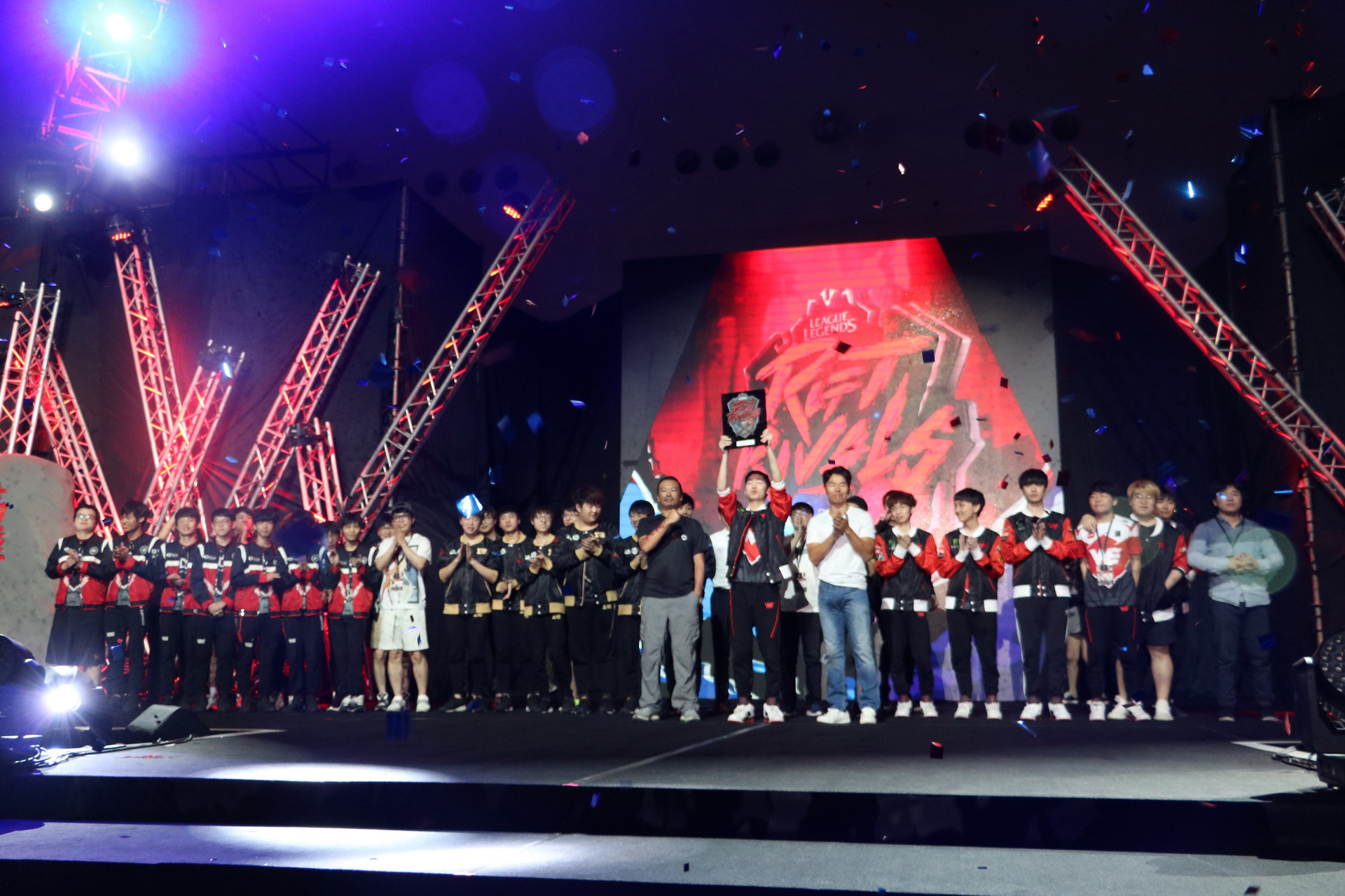 《英雄聯盟》LPL 教練談獲勝看法與收穫 RNG 教練：FW 很強、ahq 有韌性、不想遇到 JT《League of Legends》 - 巴哈姆特