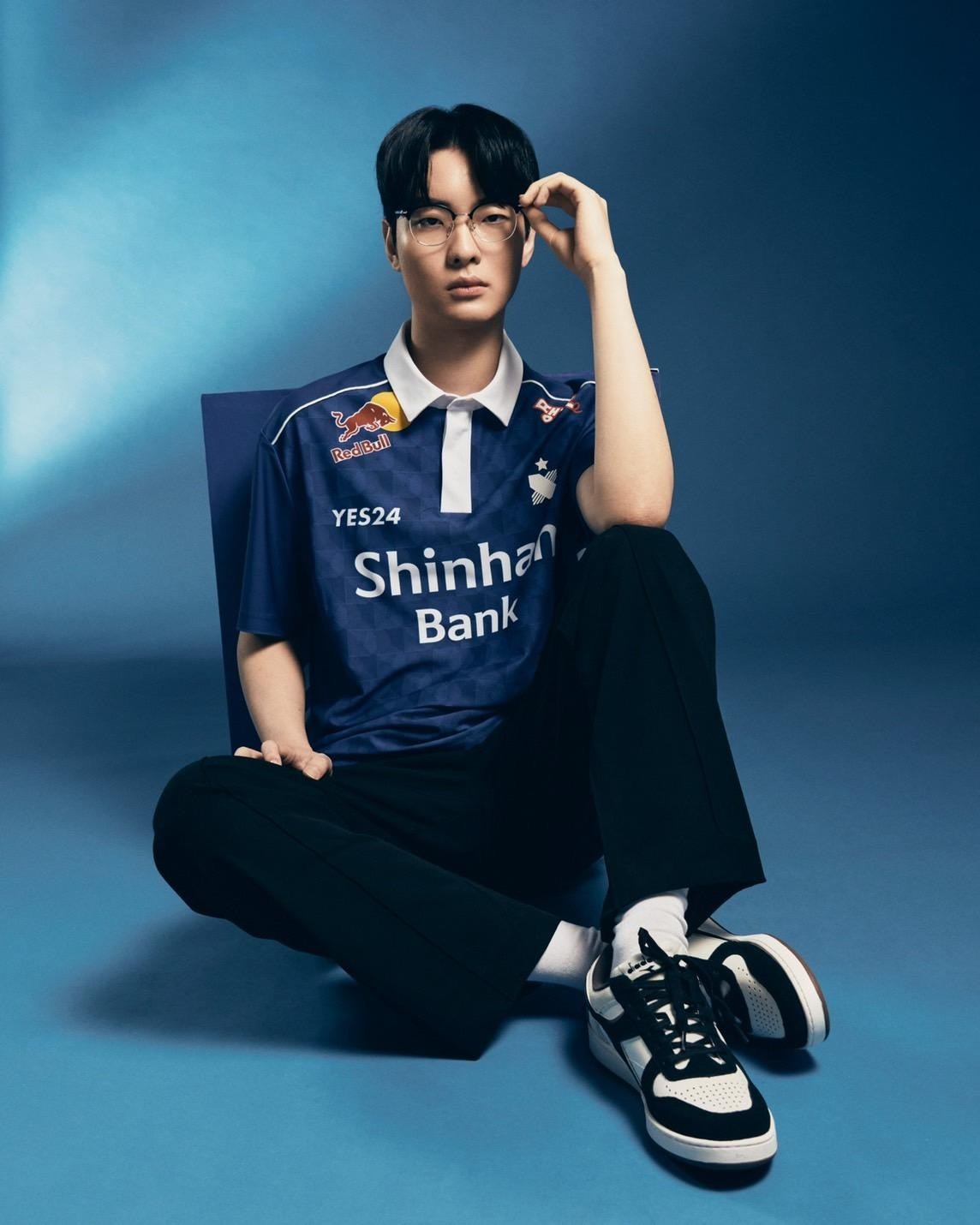 《英雄聯盟》LCK 戰隊 DRX、GEN.G、DK 公布新賽季戰袍 世界冠軍輔助 Beryl 超顯瘦！？《League of Legends》 - 巴哈姆特