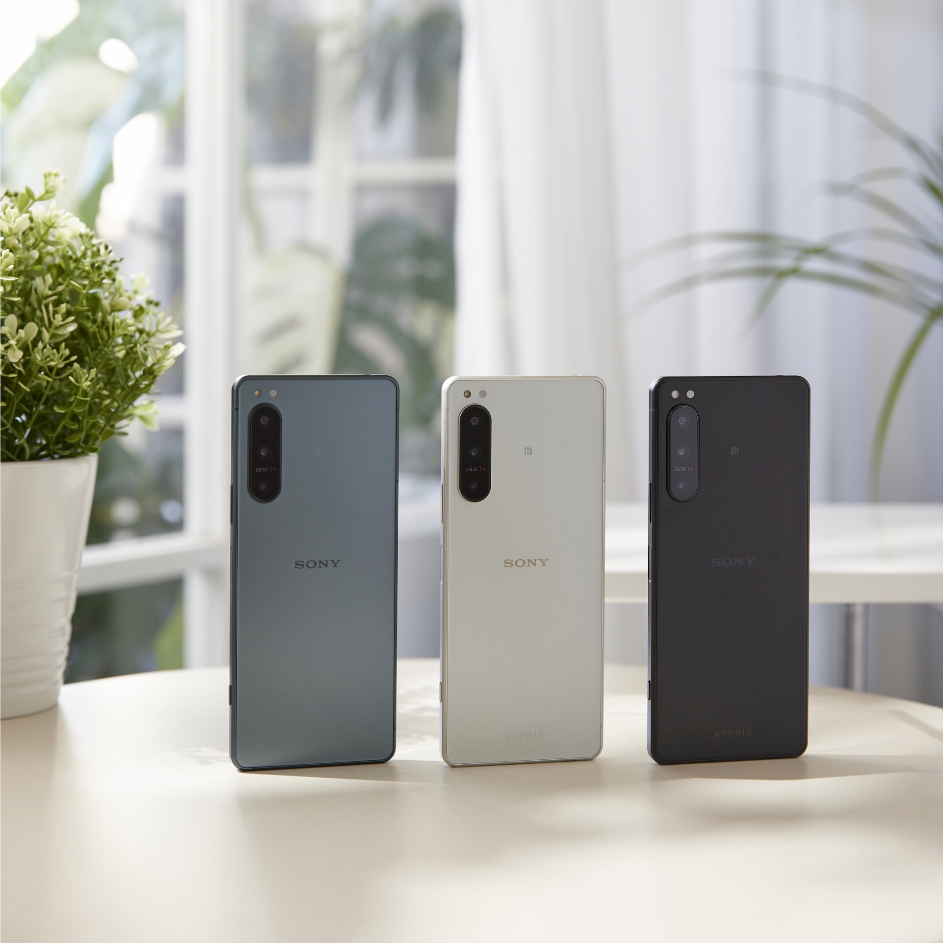 Sony Mobile Xperia 5 IV 正式在台到貨 9 月 28 日起開放預購領機 - 巴哈姆特