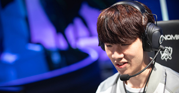 《英雄聯盟》2018 世界大賽準決賽 IG 直落三擊退對手晉級冠軍決戰《League of Legends》 - 巴哈姆特