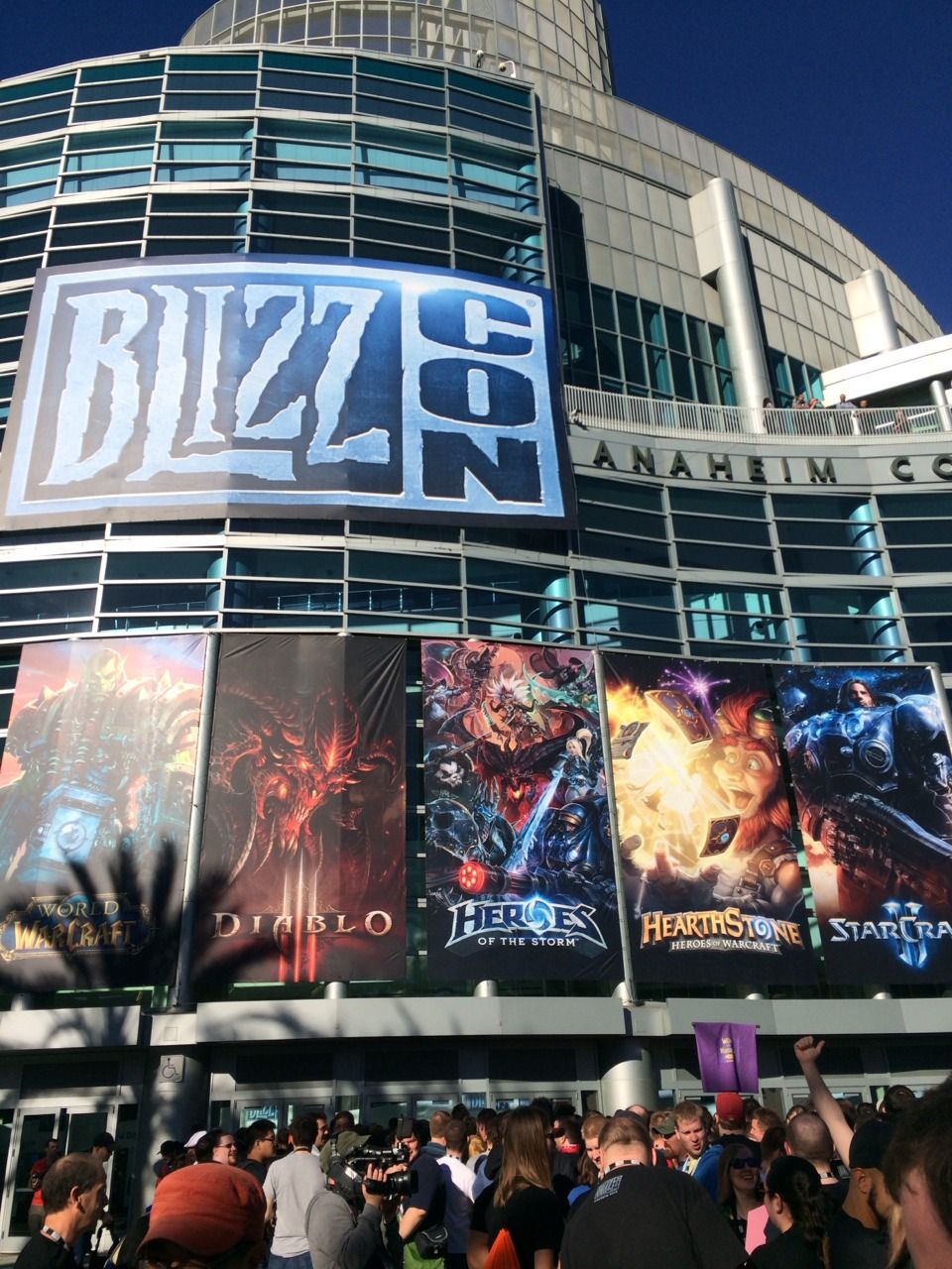 【BZ 14】BlizzCon 展場搶先直擊 可望有新遊戲消息 - 巴哈姆特