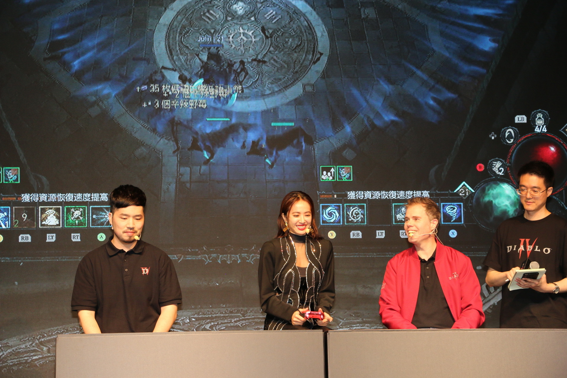 《暗黑破壞神 4》Jolin 化身莉莉絲與遊戲總監迎接上市 三創快閃店打造地獄之門雕塑《Diablo IV》 - 巴哈姆特