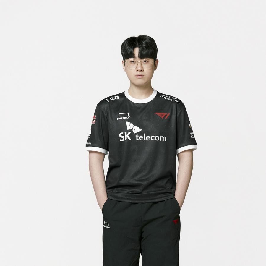 《英雄聯盟》LCK 戰隊 DRX、GEN.G、DK 公布新賽季戰袍 世界冠軍輔助 Beryl 超顯瘦！？《League of Legends ...