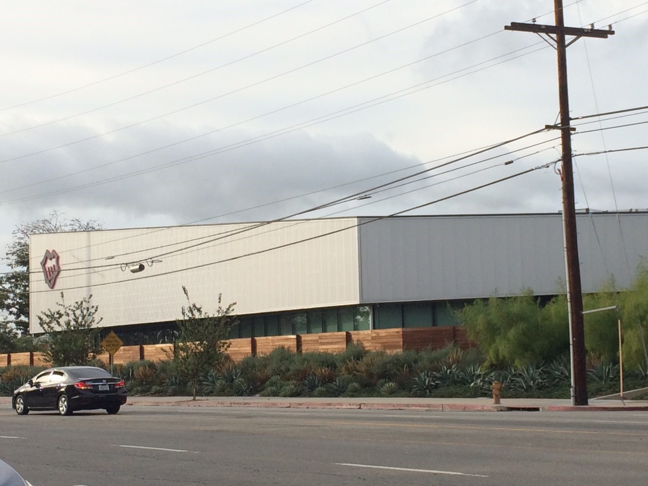 《英雄聯盟》全明星賽今日上午開打 洛杉磯 NA LCS Studio 比賽現場搶先預覽《League of Legends》 - 巴哈姆特