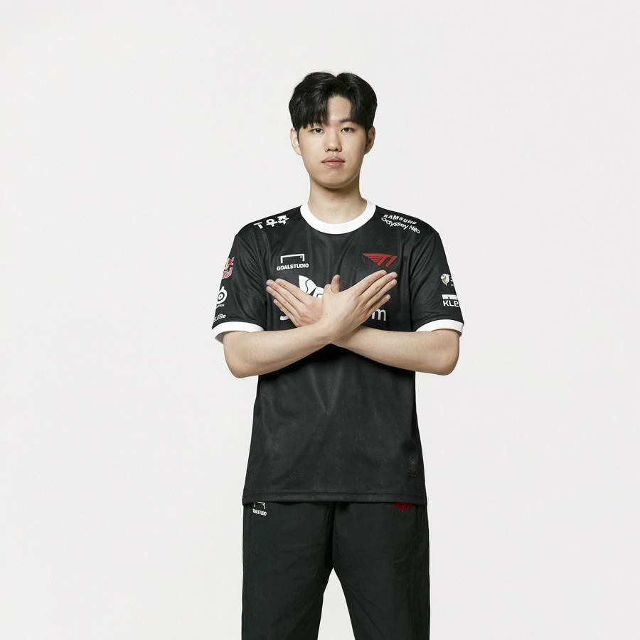 《英雄聯盟》LCK 戰隊 DRX、GEN.G、DK 公布新賽季戰袍 世界冠軍輔助 Beryl 超顯瘦！？《League of Legends》 - 巴哈姆特