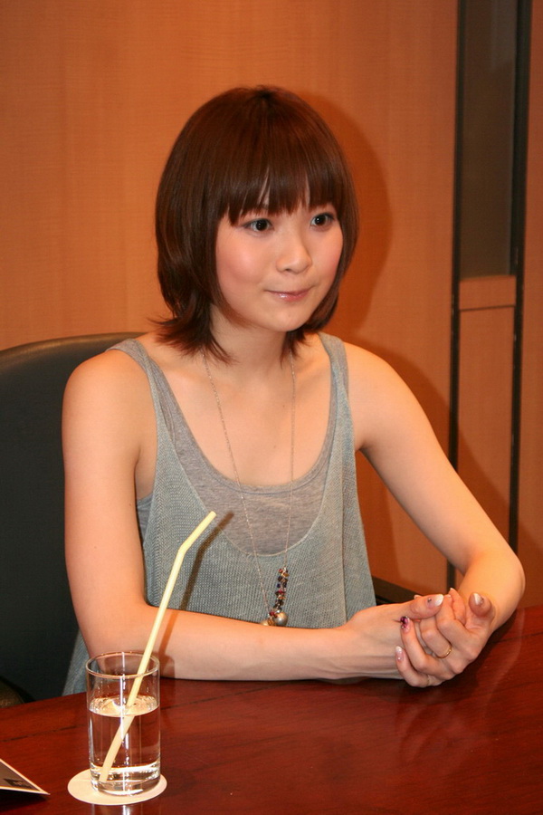 人氣歌手 May'n 專訪報導 亞洲巡迴演唱會明日台北開唱！《劇場版マクロスF～サヨナラノツバサ～ Hybrid Pack》 - 巴哈姆特