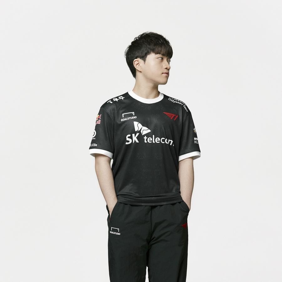 《英雄聯盟》LCK 戰隊 DRX、GEN.G、DK 公布新賽季戰袍 世界冠軍輔助 Beryl 超顯瘦！？《League of Legends ...