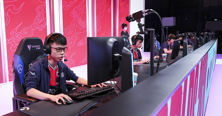 《英雄聯盟》世界大賽 SN、G2 以 A 組第一、二晉級八強 明日 PSG 將登場《League of Legends》 - 巴哈姆特