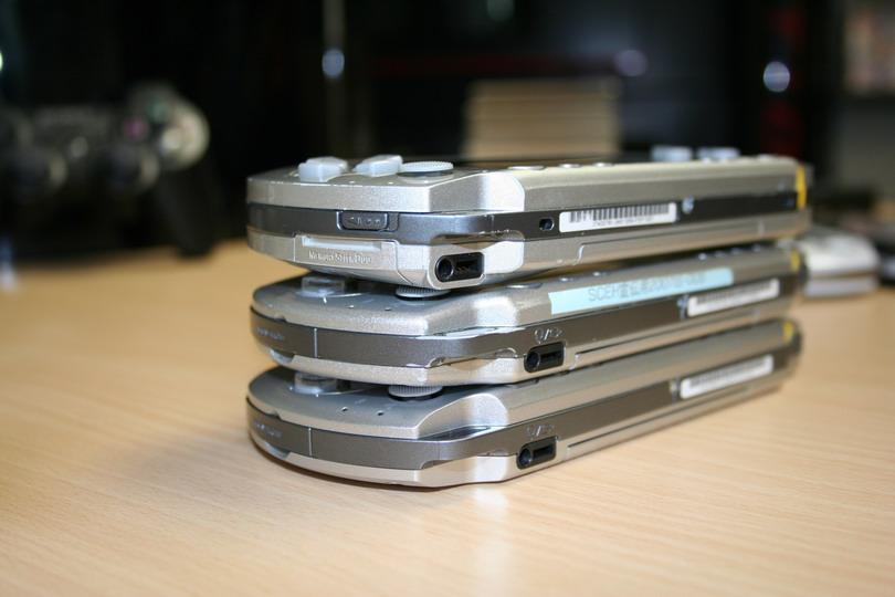 新型 PSP 主機「PSP-3007」登場 新系統軟體與新網路服務同步展開 - 巴哈姆特