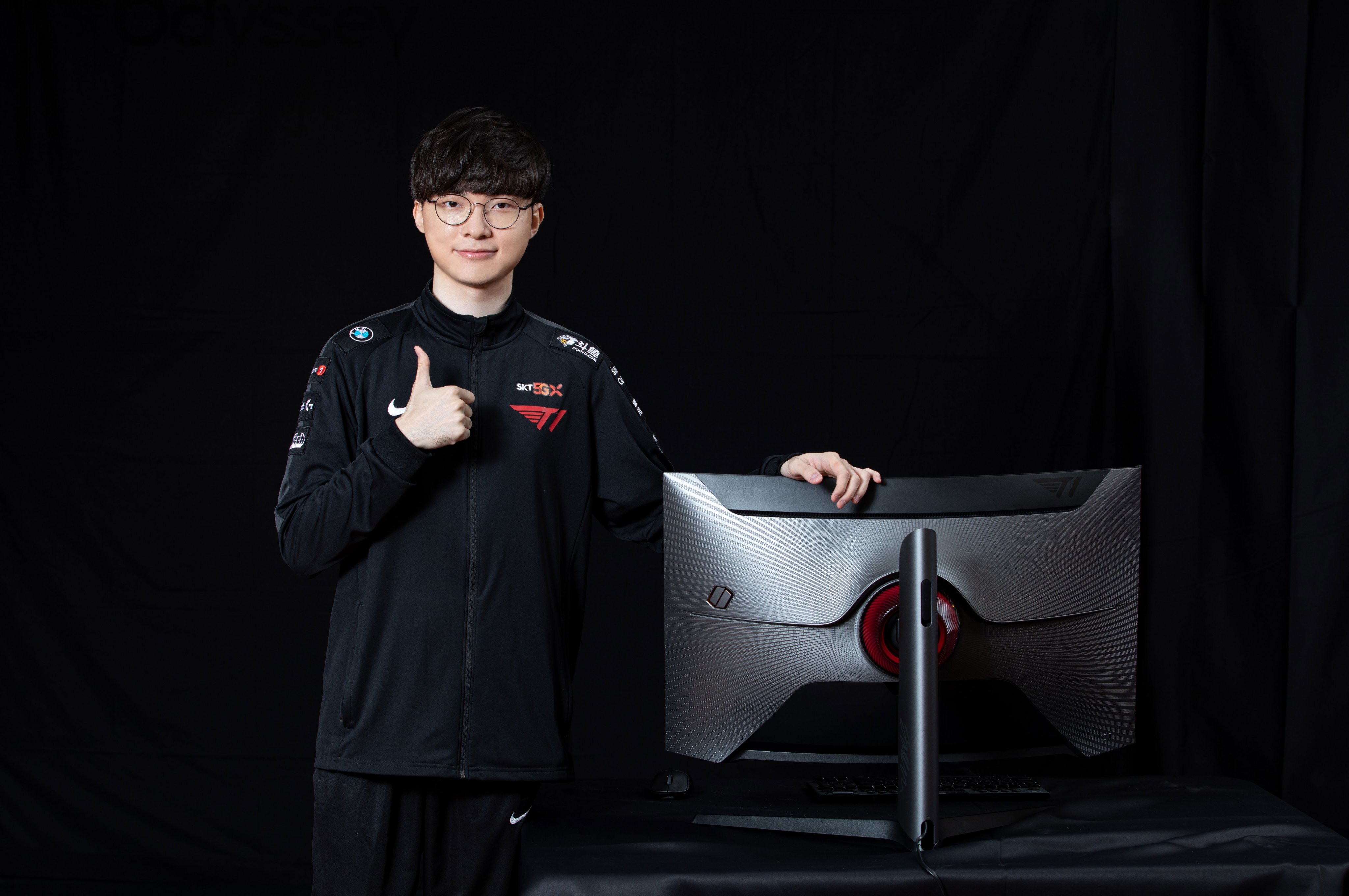 《英雄聯盟》T1 公開 Faker 祖母談孫子影片 Faker：已準備好迎接明年挑戰《League of Legends》 - 巴哈姆特