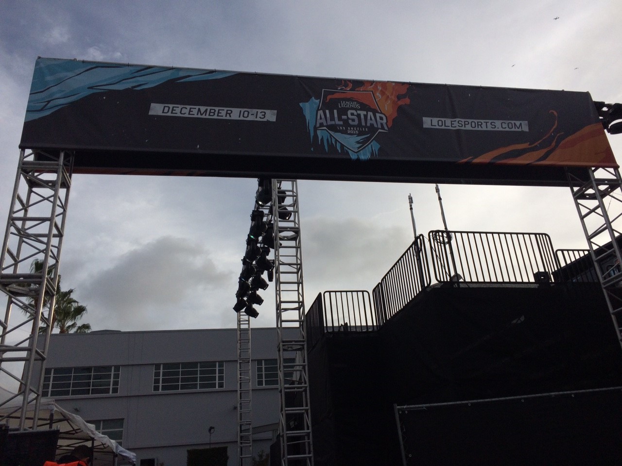 《英雄聯盟》全明星賽今日上午開打 洛杉磯 NA LCS Studio 比賽現場搶先預覽《League of Legends》 - 巴哈姆特