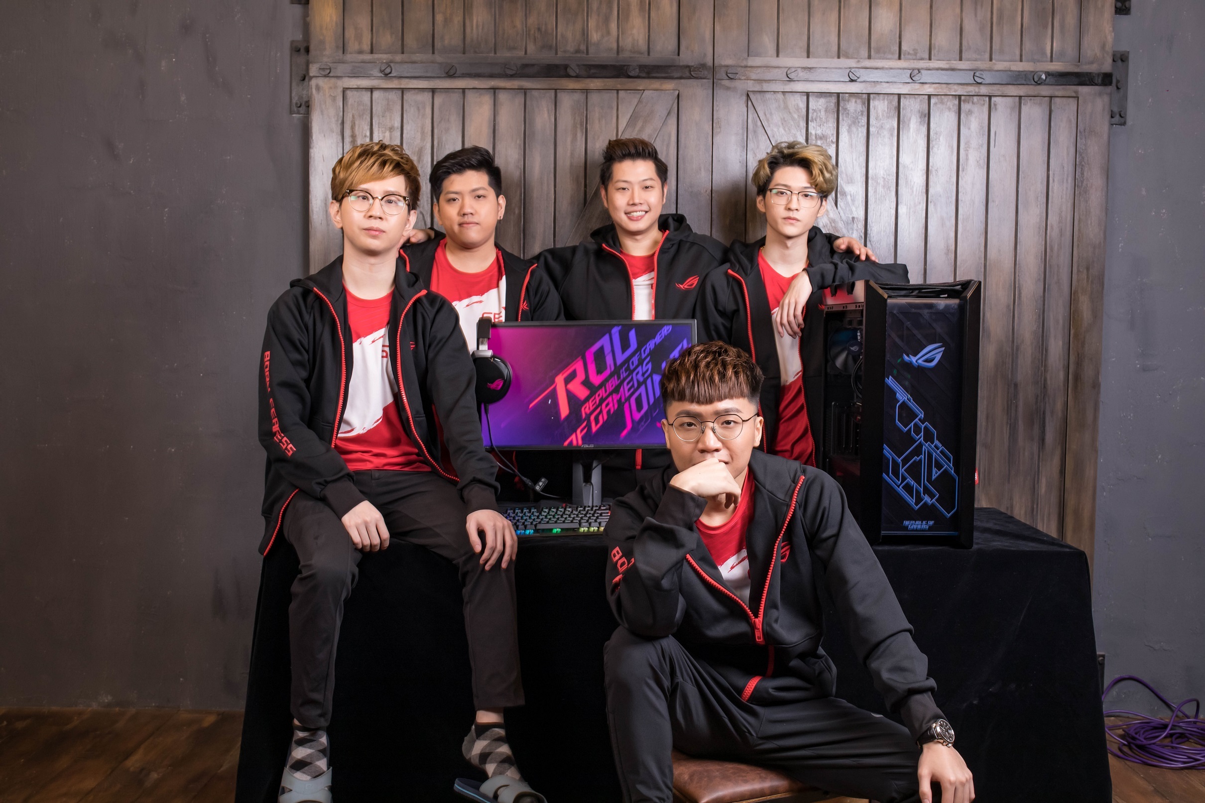 ROG 玩家共和國宣布推出《絕地求生》GEX 戰隊機 強調讓玩家主宰遊戲戰場《PUBG: BATTLEGROUNDS》 - 巴哈姆特