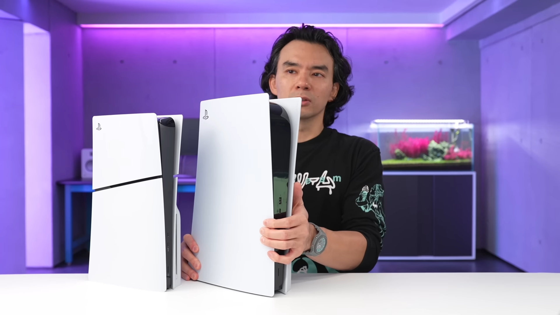 薄型化新款式 PS5 主機拆解影片曝光 沿用既有處理晶片與精簡內部機構設計 - 巴哈姆特