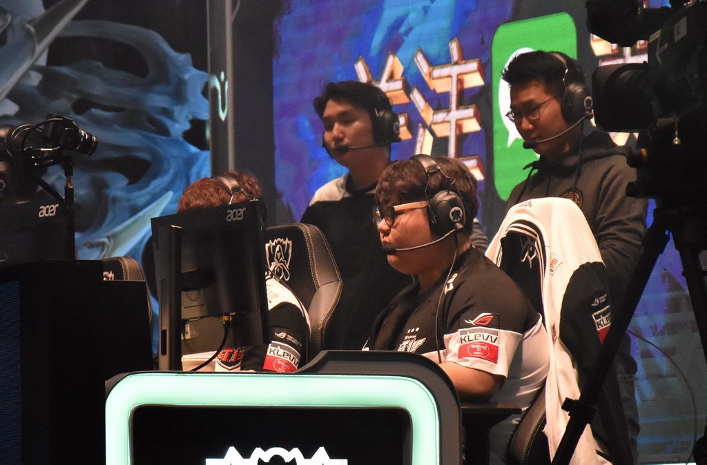 《英雄聯盟》A 組 SKT、C9 晉級八強 LMS 代表隊 AHQ 二勝四敗無緣晉級《League of Legends》 - 巴哈姆特