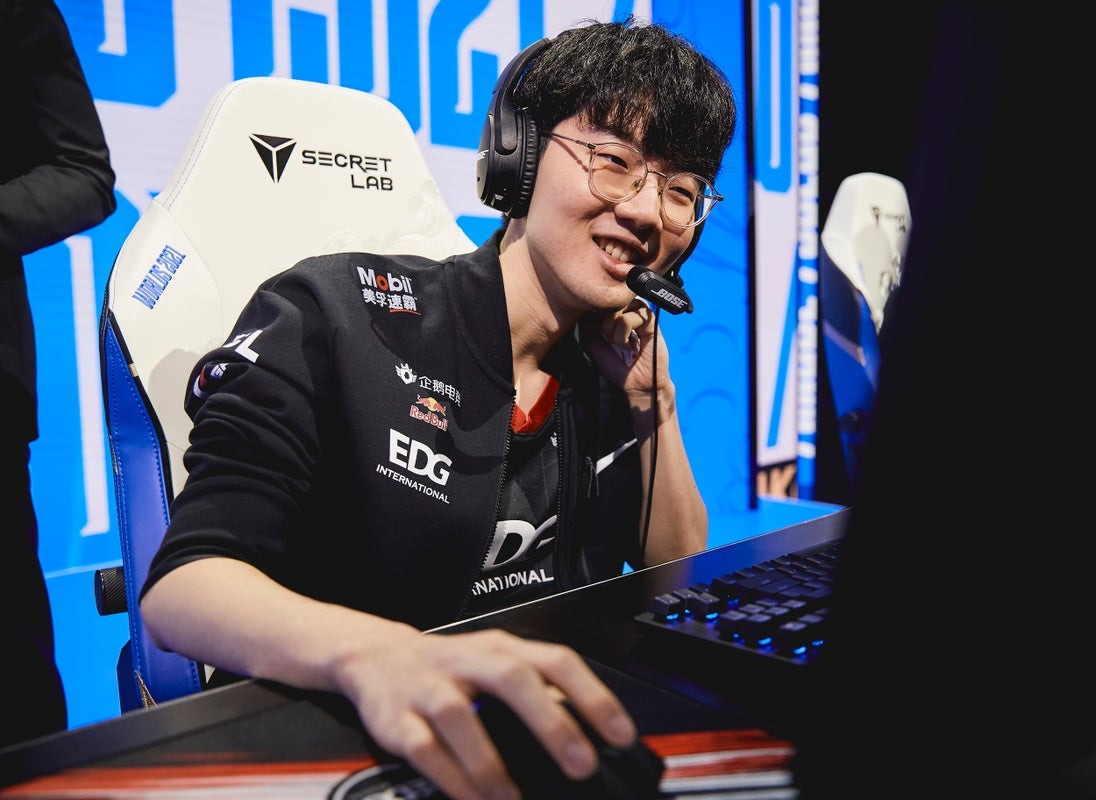 《英雄聯盟》世界大賽 T1、EDG 分別以分組第一、二名挺進八強《League of Legends》 - 巴哈姆特