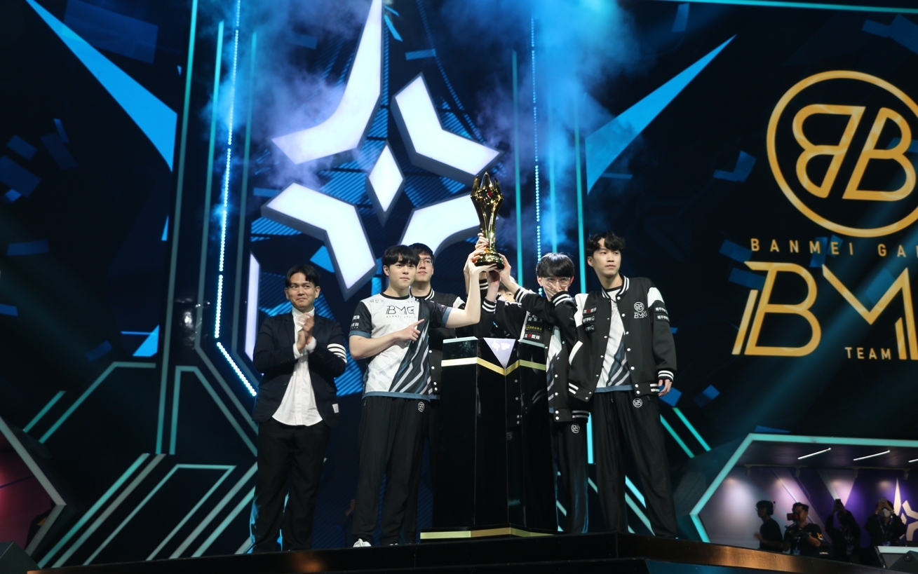 台灣 NO.1！《傳說對決》APL 總決賽 GCS 第一種子 BMG 力退泰國強權 BRU 勇奪世界冠軍《Arena of Valor》 - 巴哈姆特