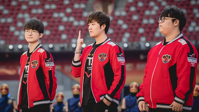 《英雄聯盟》知名戰隊 SKT 宣布 2018 年賽季陣容 Huni 將轉隊、Kkoma 接任總教練《League of Legends》 - 巴哈姆特