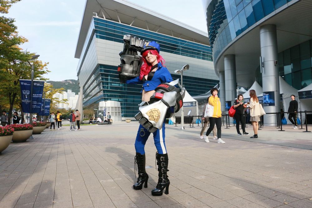 《英雄聯盟》2018 世界小組賽第五天 B 組對決 RNG、C9、VIT、GEN 將力拼晉級資格《League of Legends》 - 巴哈姆特