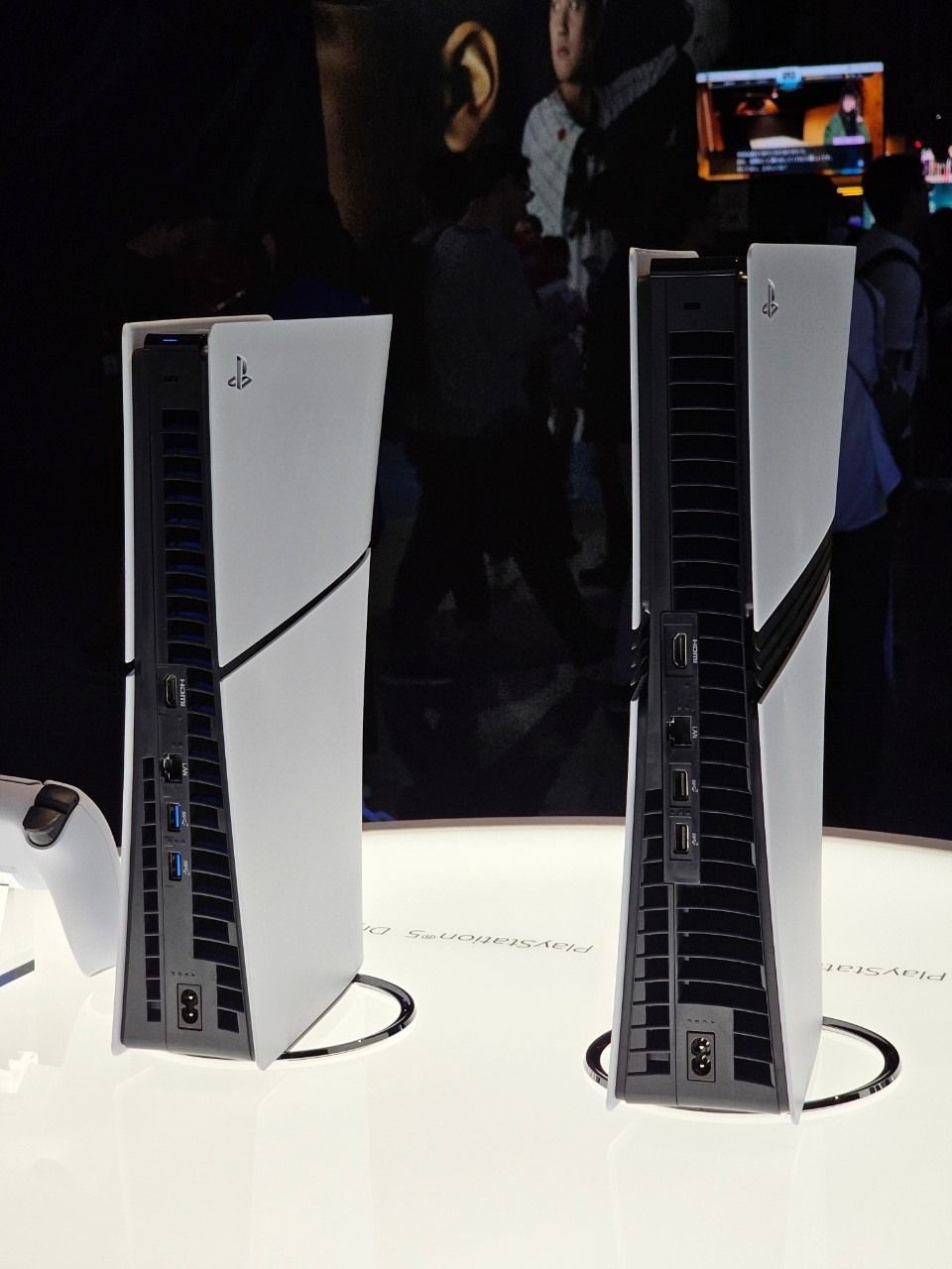 【TGS 24】東京電玩展一手直擊 PS5 Pro 與 30 周年紀念限量 PS5 Pro 首度公開亮相 - 巴哈姆特