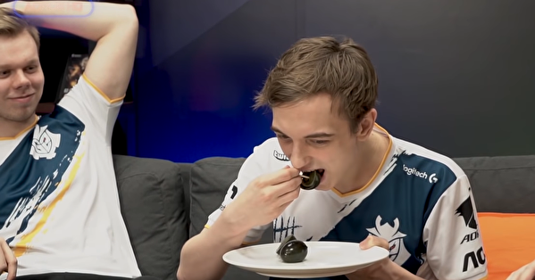 技嘉釋出《英雄聯盟》MSI 冠軍 G2 幕後影片 Caps與Wunder體驗皮蛋、腳底按摩等《League of Legends》 - 巴哈姆特