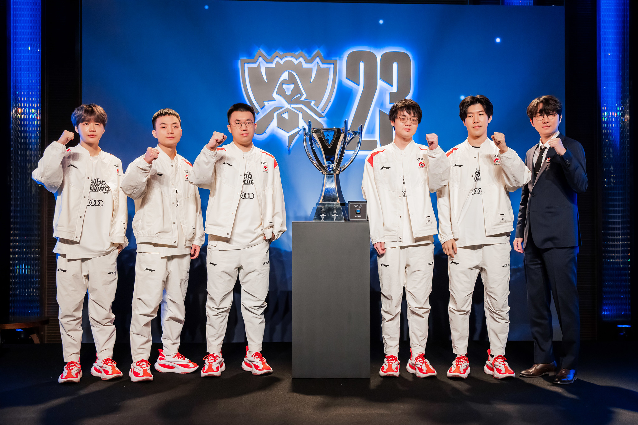 【情報】2023 總決賽隊伍 T1 和 WBG 賽前訪問 Faker 說明拒絕「比倒讚」的原因 @英雄聯盟 League of Legends ...