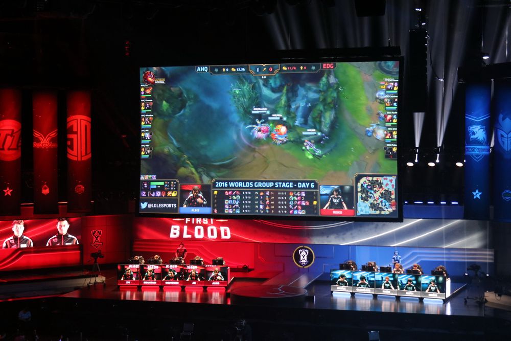 《英雄聯盟》台灣隊伍 ahq 教練、分析師解析比賽狀況 讚 H2K 雙人線很穩《League of Legends》 - 巴哈姆特