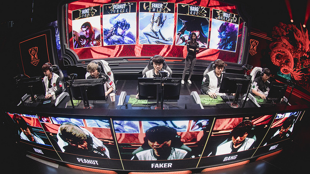 《英雄聯盟》世界大賽世界冠軍戰隊 SKT 3：2 擊敗歐洲 MSF 晉級四強《League of Legends》 - 巴哈姆特