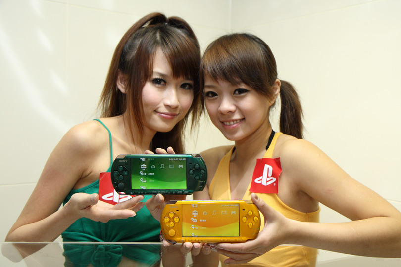 PSP-3007 艷彩雙新色「耀目黃」與「青翠綠」下週四同步登台 - 巴哈姆特