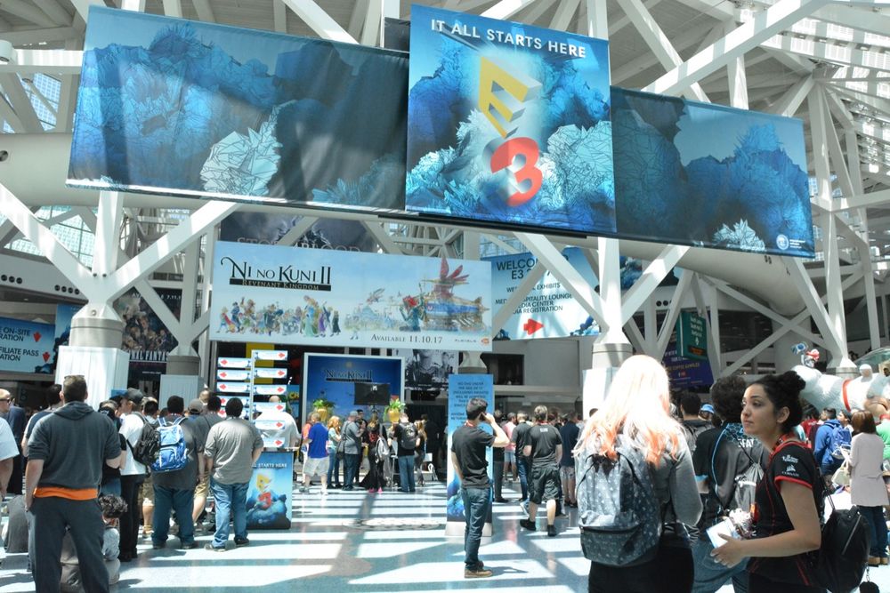 【E3 17】美國電玩遊戲展 E3 正式開幕 直擊現場攤位佈置 - 巴哈姆特