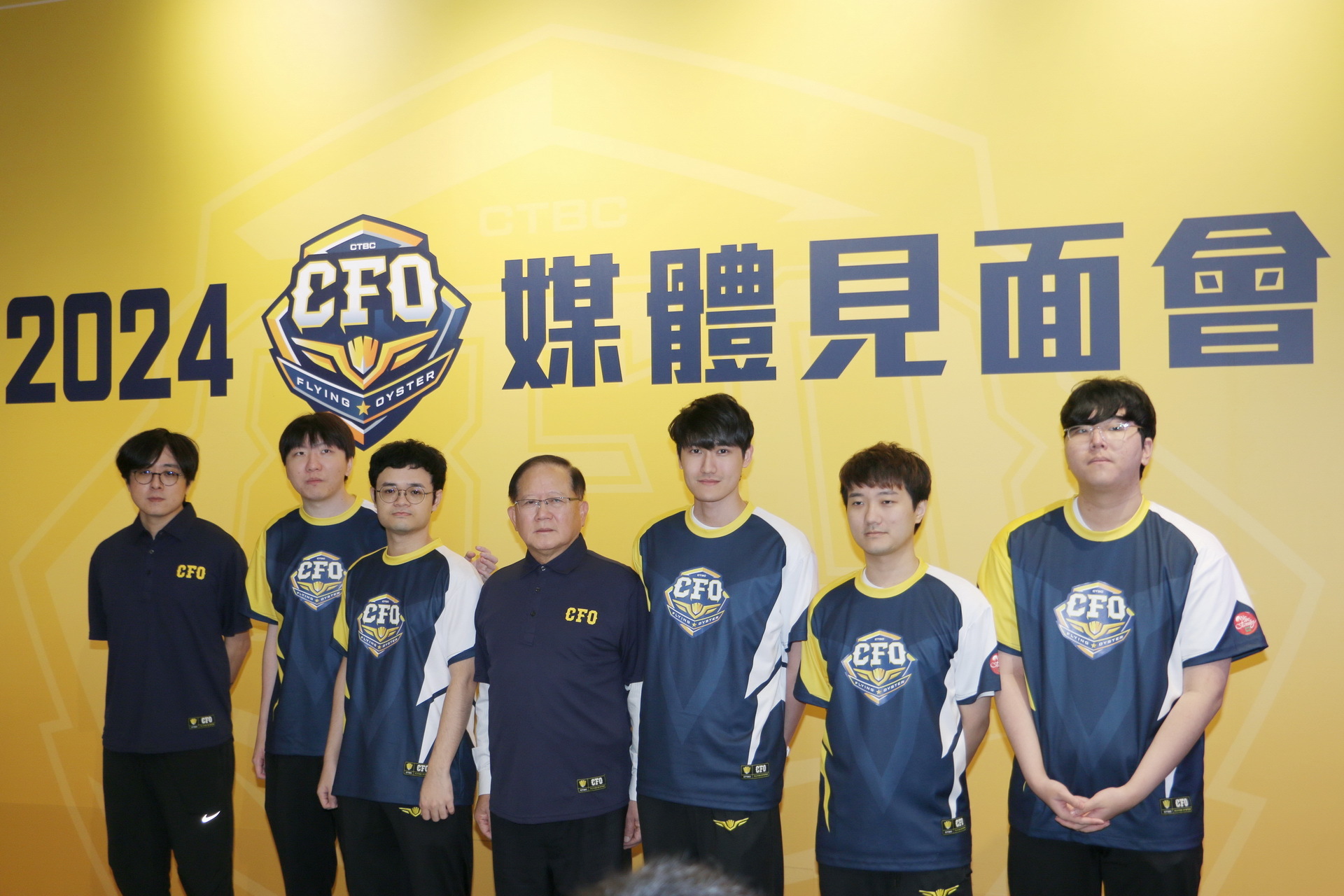 希望再熱血一次！《英雄聯盟》戰隊 CFO 經理四葉、選手暢談新陣容與新賽季期許《League of Legends》 - 巴哈姆特