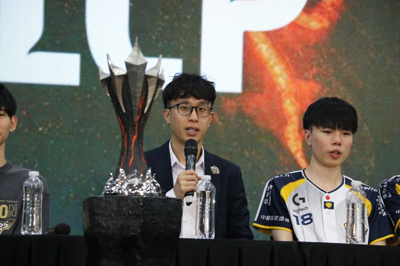 《英雄聯盟》LCP 決賽賽後 CFO 媒體聯訪 Chawy 教練表示「三個冠軍超乎想像，HongQ 成長幅度大」《League of ...