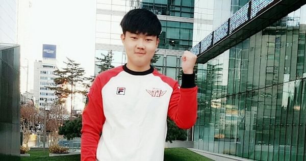 《英雄聯盟》世界冠軍戰隊 SKT T1 宣布與上路選手 Huni 簽約《League of Legends》 - 巴哈姆特