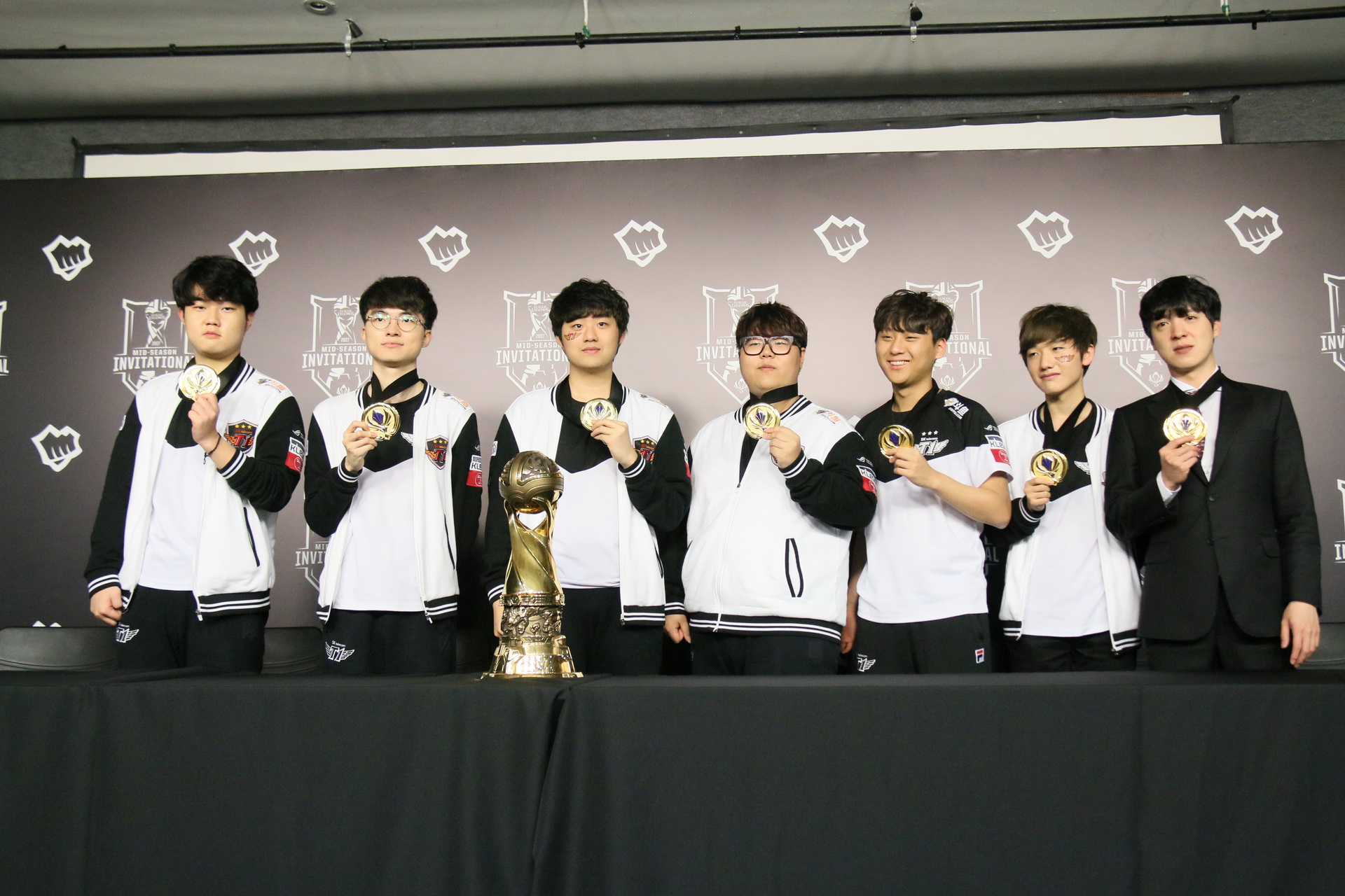 《英雄聯盟》韓國 SKT 選手回顧 2017 MSI 教練 Kkoma 表示 G2 是值得尊敬的對手《League of Legends》 - 巴哈姆特
