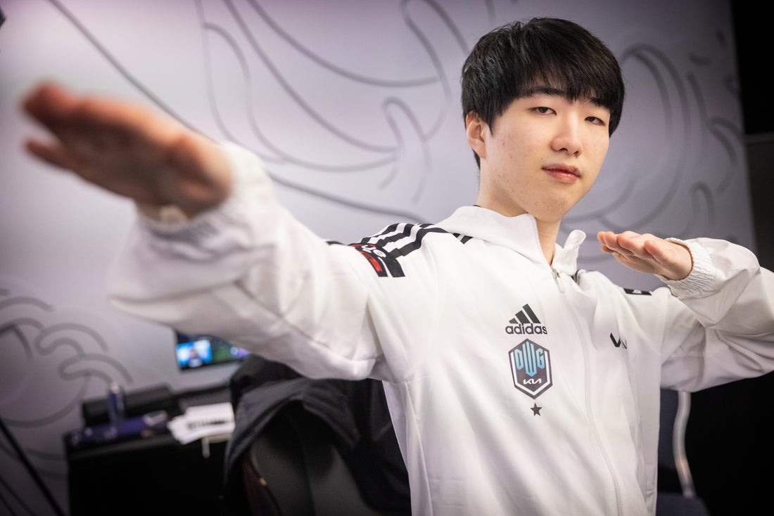 《英雄聯盟》世界大賽 DK 直落三對手晉級四強 將與 T1 爭奪決賽門票《League of Legends》 - 巴哈姆特