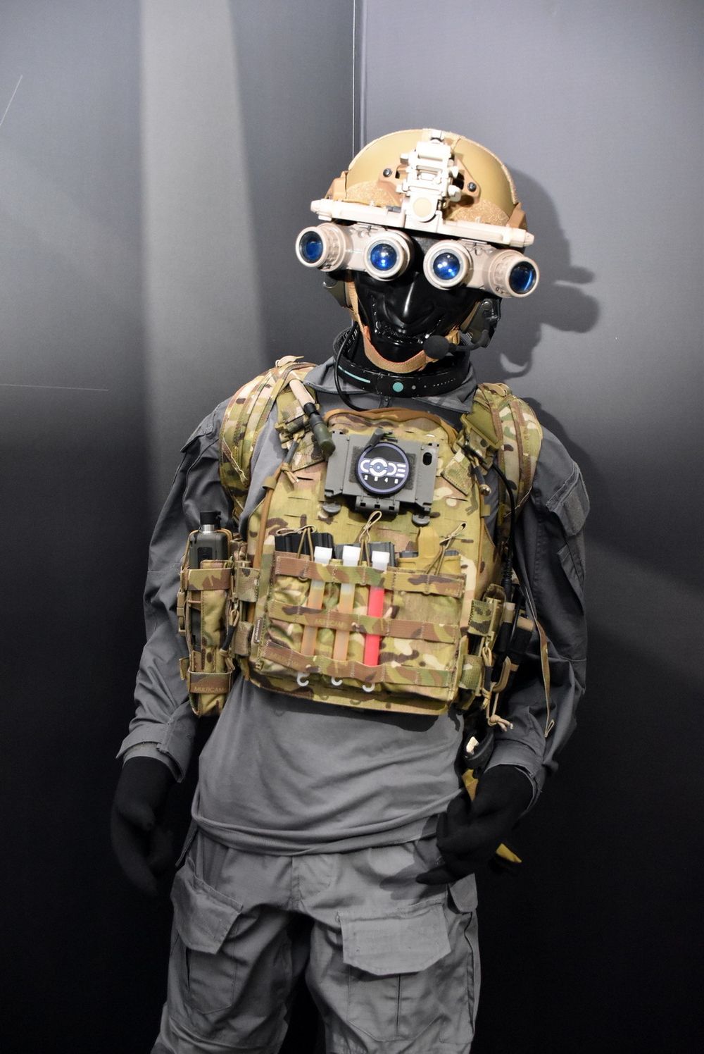 【TpGS 19】台灣自製《CODE2040》實機影片曝光 獨家專訪製作人透露測試時程《CODE2040》 - 巴哈姆特