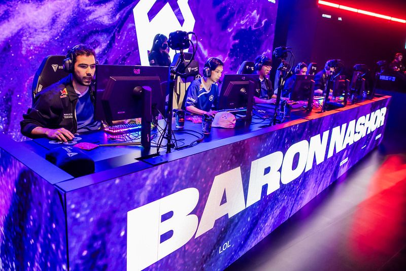 TheShy 厄薩斯領軍逆轉第一局《英雄聯盟》世界大賽 WBG 將 MAD 淘汰 、C9 止步十六強《League of Legends》 - 巴哈姆特