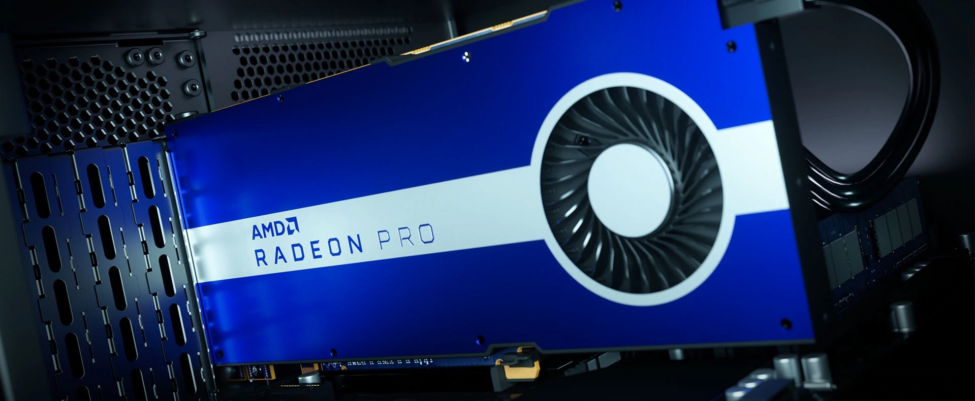 AMD 推出 Radeon Pro W5500 工作站繪圖卡 採用省電的高效能 AMD RDNA 架構 - 巴哈姆特