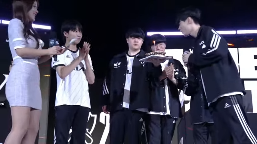 《英雄聯盟》世界大賽 TL 遭淘汰 Pyosik 淚灑賽場 中韓及歐美大戰本週登場《League of Legends》 - 巴哈姆特