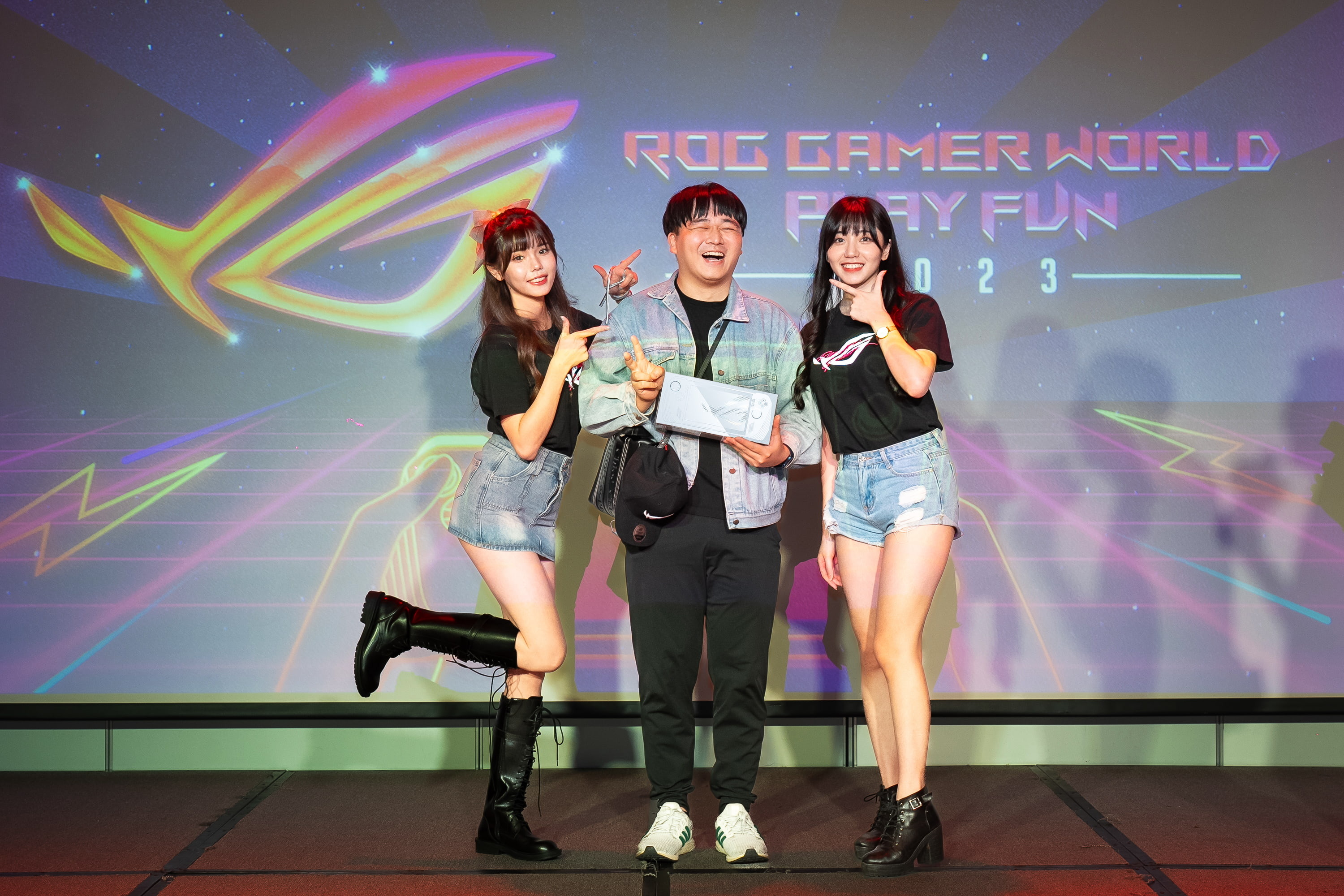 ROG 玩家共和國年度派對「2023 ROG VIP DAY」落幕 超過百位玩家齊聚打 Game - 巴哈姆特